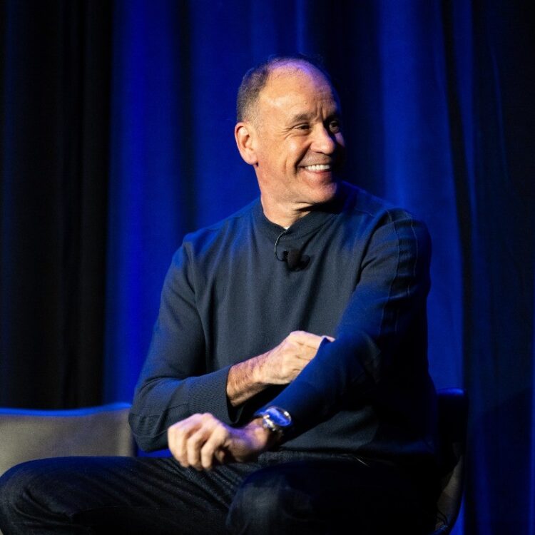 AWS unveils Innovation Hub in Singapore to fast-track digital and AI ...